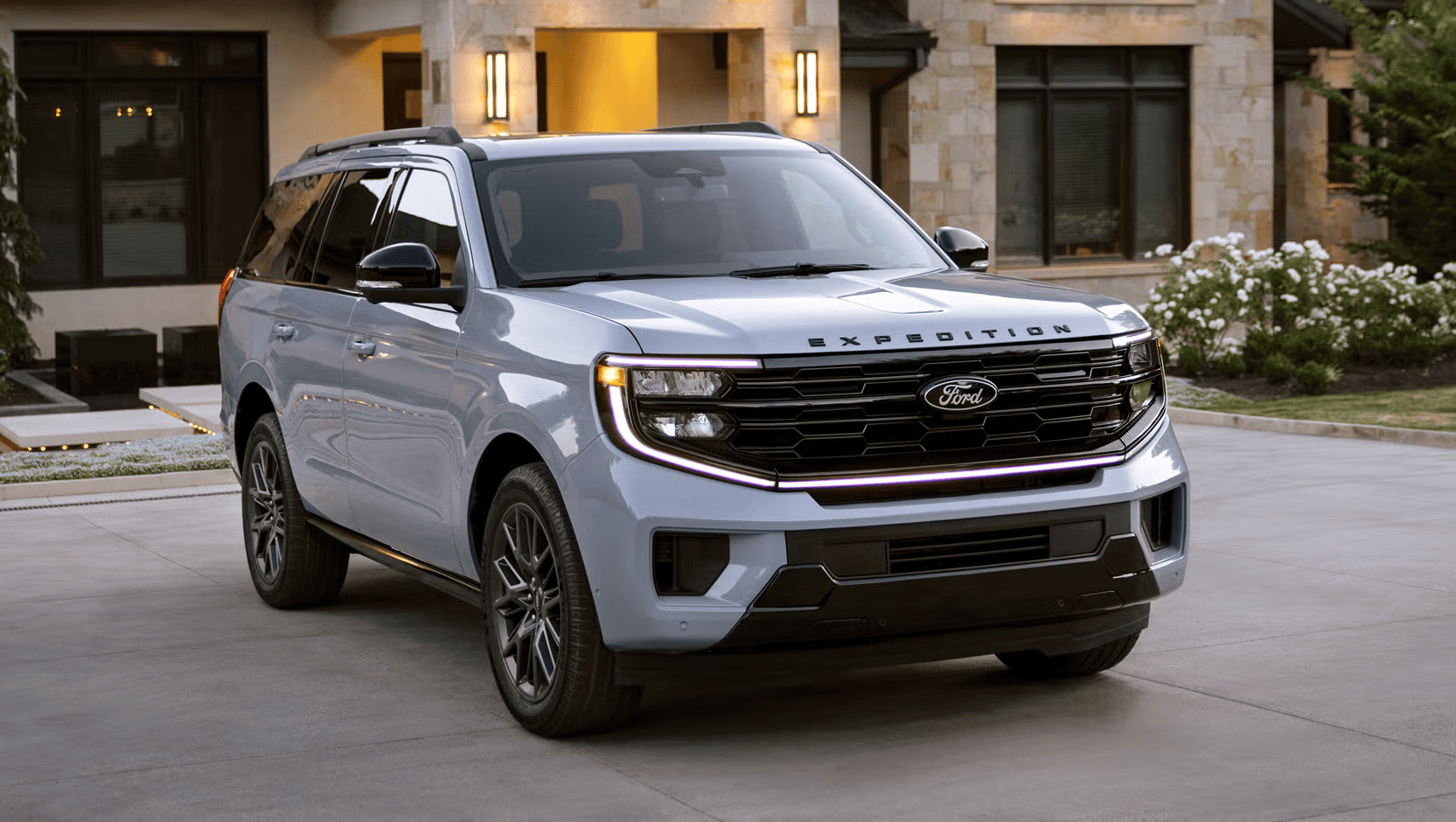 Ford F150 Raptor Review [2025]: Design, Technology, & Specifications